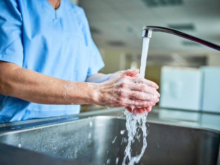 How to Get Poop Smell Off Your Hands: Tips For Nurses and Nursing ...
